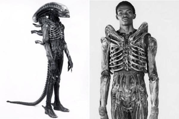 Bolaji Badejo, who actually played the Alien, on the set of 'Alien' in ...